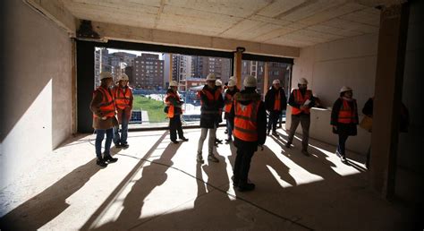 Visita Al Edificio En Madera Más Alto De Navarra