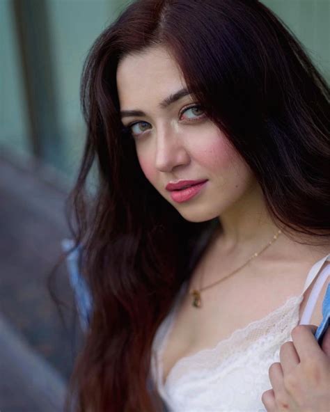 Akanksha Arya 9gag