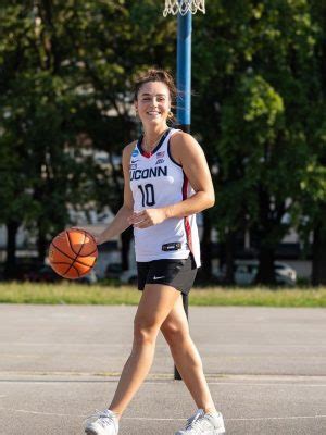 Nika Muhl Women In Basketball