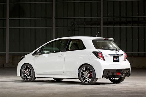 Grmn Vitzのタイヤサイズ