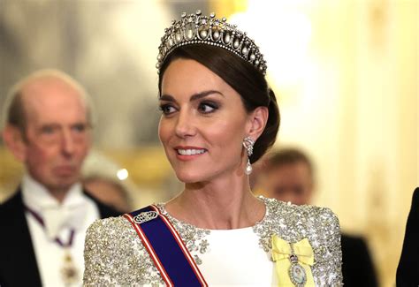 Elképesztő Mit Visel Majd Katalin Hercegné A Koronázáson Elle