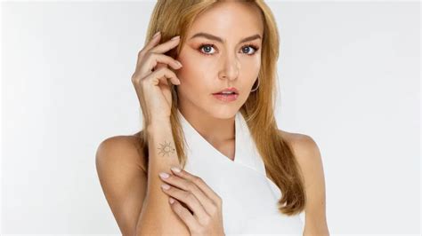 Angelique Kot Protagonistka Priredbe Gospodarica Srca” Infomiks