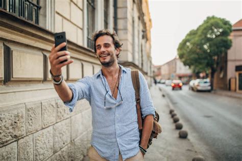 25900 Fotos Bilder Und Lizenzfreie Bilder Zu Making Selfie Istock