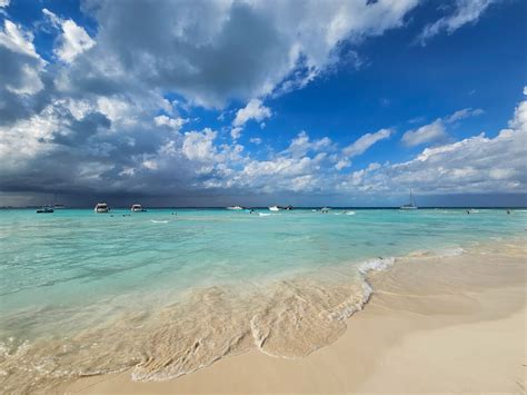 6 Best Beaches On Isla Mujeres 5 To Avoid