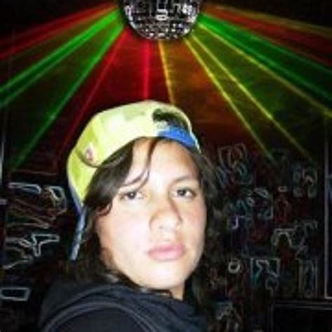 Stream Fhera Roch Music Listen To Songs Albums Playlists For Free