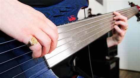 Nothing Else Matters On Fretless Bass Sounds Breathtaking Youtube