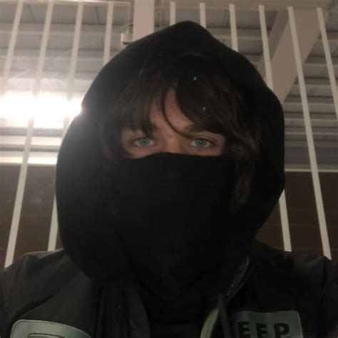 Nikolay Avangard Zloynikolay • Threads Say More