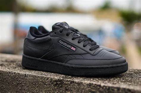 Купить кеды Reebok Club C 85 черные в шоуруме в СПб