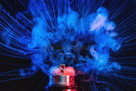 Elektronische Zigarette Vape Explosion Wolke Des Dampfes Stockbild