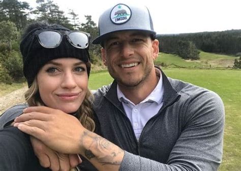 Who Is Golfer Paige Spiranac Engaged To Facts Wiki Net Worth Fiancé Husband Ranking Si