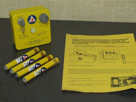 Civil Defense Cd V 750 Dosimeter Charger W 4 V 742 Dosimeter Qfd Pens