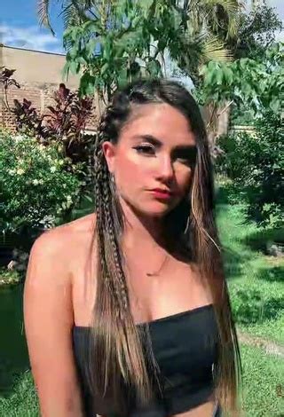 Hot Nude Chara Yasmin Charayasmin Videos Yephot Com