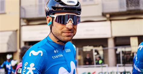 Los Ciclistas Albert Torres Y Davide Cimolai Renuevan Con El Movistar