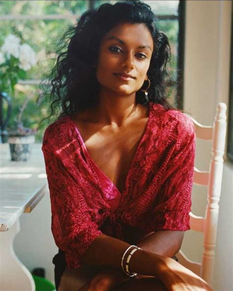 Julie Simone: A Comprehensive Guide to Her Bio, Age, Height, Figure, and Net Worth - Bio-Famous.com
