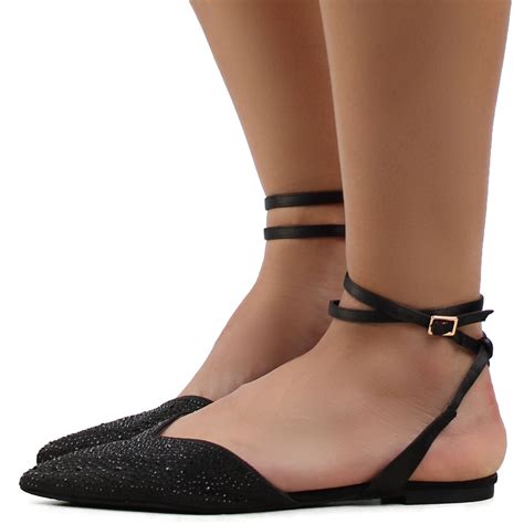 Liliana Ivy 68 Pointy Toe Flat Ivy 68 Blk Shiekh