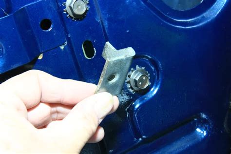 How To Install Mustang Quarter Windows And Regulators