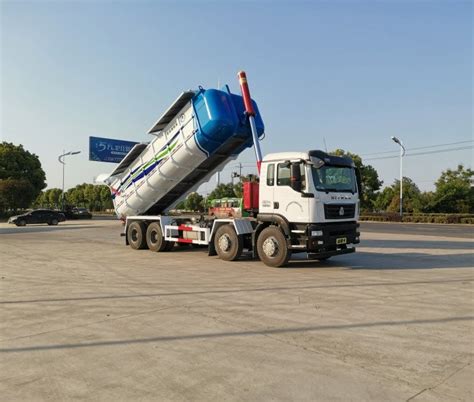 全密封封闭式25方运输污泥车 30吨污泥运输车报价及说明