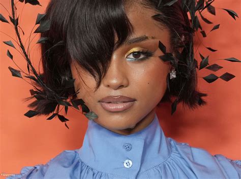 Tyla Tyla Laura Seethal Nude Leaks Photo 909 Thefappening