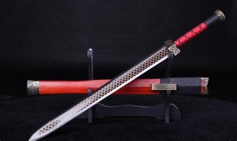 平直端正，剑中君子——汉剑（赏析）钢铁汉剑汉朝刀剑钢刀新浪新闻
