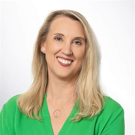 Lori Top Vantrust Real Estate