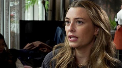 Marte Bratberg Gikk Fra Fest Til Fallskjermhopp