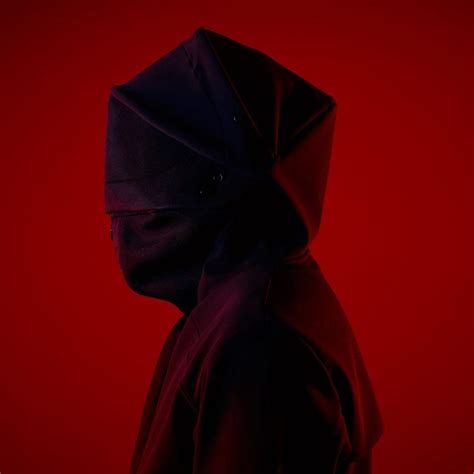 Vollebak Tints T Shirt Using Carbon Storing Algae Black Ink