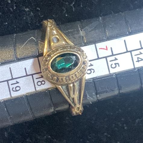 10k Emerald Ring Gem