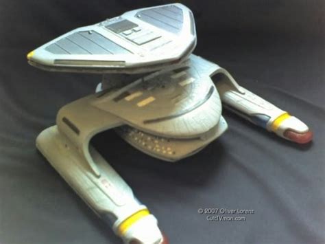 Ertl Nebula Class Uss Honshu Model Kit With The Dlm Conversion Kit