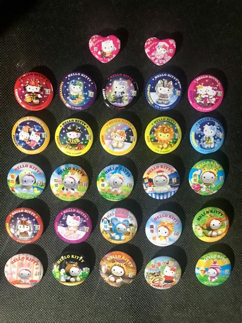 Hello Kitty Pins Hobbies And Toys Memorabilia And Collectibles Fan