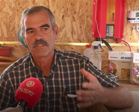 Bletari Nga Siniçani Përdor Kosheret E Bletëve Edhe Për Inhalim Alsat