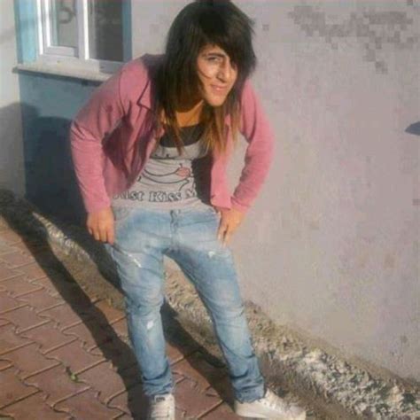 Erkek Gibi Davranan Kız Uludağ Sözlük