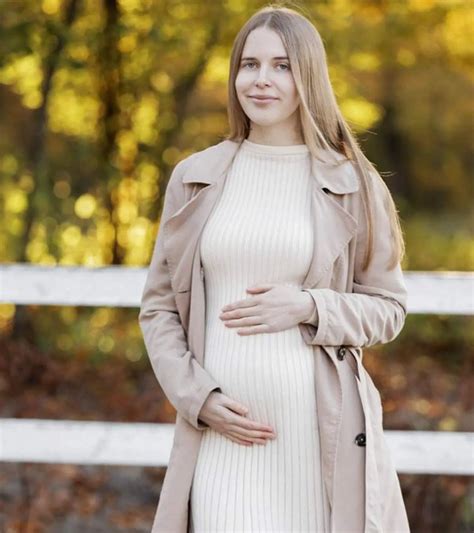 Cute Clothes For Pregnant Moms Pregnancy Outfits That Are Comfortable