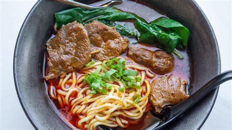 Two Restaurant Pros Open Mala Class A New Sichuan Spot In Highland