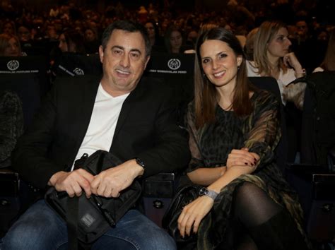 Šarmantan Na Oca Voja Nedeljković Po Prvi Put Pokazao Sina