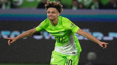 German Roundup Paredes Scores For Wolfsburg In Draw With Werder Bremen
