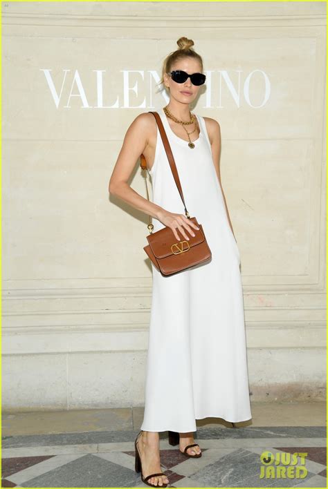 Gwyneth Paltrow Naomi Campbell And Celine Dion Get Glam For Valentino Paris Show Photo 4318034