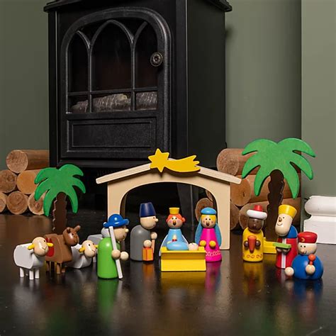 24cm Wooden Christmas Nativity Scene Playset With Multi Coloured Figures