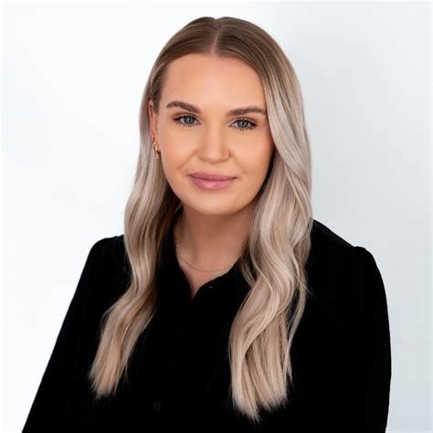 Ashlie Swindells Real Estate Agent In Legana Harcourts West Tamar