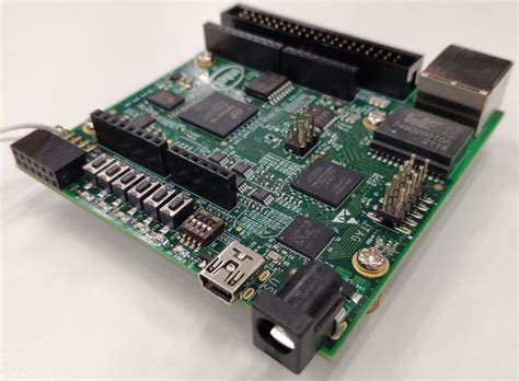 Cyclone 10 Lp Fpga 評価キット Fpgaマガジン公式