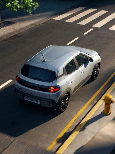Spring De Elektrische Stadsauto Met 4 Zitplaatsen Dacia