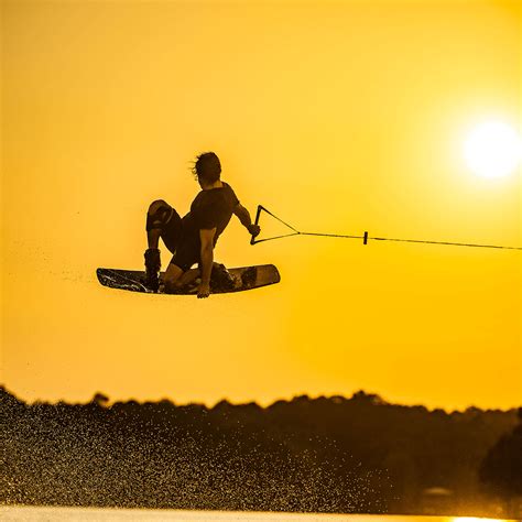 Hyperlite Cryptic Jr Wsession Wakeboard Package Boardco