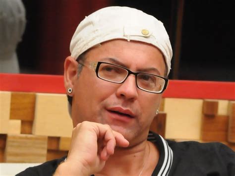 Dicésar Ferreira Do Bbb 10 Revela Que Ouvia Comentários Homofóbicos Da Produção Do Reality