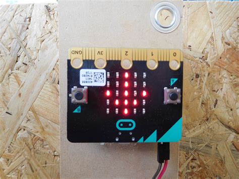 Microbitでpython 加速度センサー Arduino Microbit M5stick勉強会の電録簿