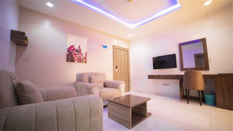 Ambassadorial Suite The Seasons Apartment