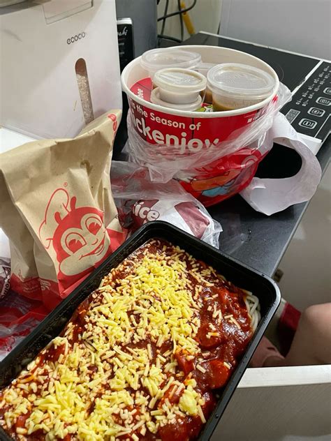 Jollibee For Life Jollibee Delivery Jollibee Food Take Out Yummy Foods