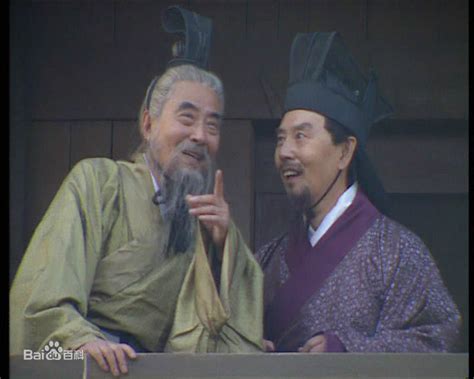 张瞳饰演的陶谦 万佳直播吧