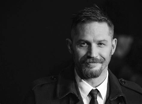 Download Tom Hardy Wallpaper