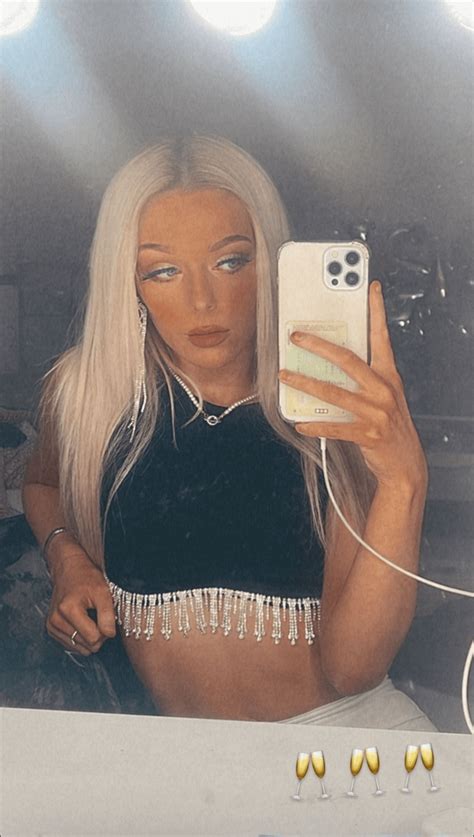 Cait Fitton R Corriehotties