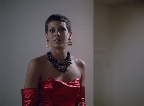 Black Necklace Of Phanie Napoli As Angelina Madeira In Miami Vice Tv Show