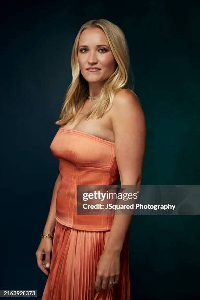 5644 Emily Osment Photos And High Res Pictures Getty Images